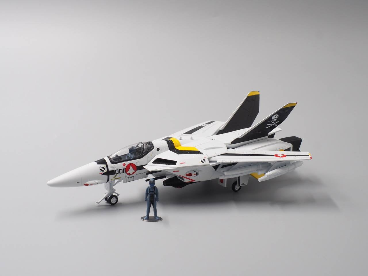 Calibre Wings - Macross VF-1S Valkyrie "Skull Leader" 1/72 Scale ...