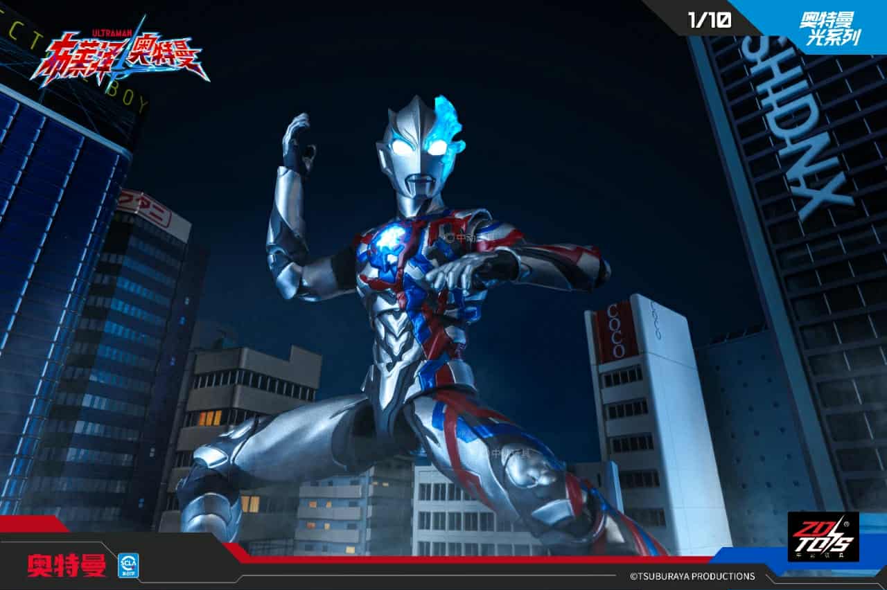 ZDTOYS - UL-A18 - Ultraman Light-Up Series - 1/10th scale Ultraman Bla ...